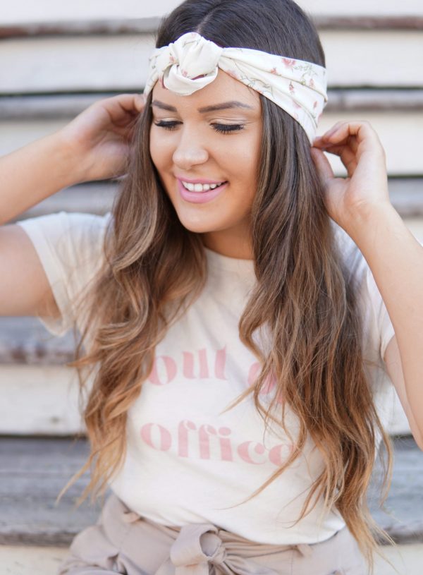 A Simple Way to Style an Off the Shoulder Shirt | Mash Elle